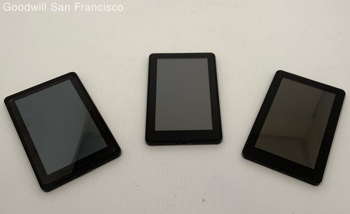 Lot Of 3 Amazon Kindle Fire 1st Generation D01400 7 Inch 8GB Tablets | eBay