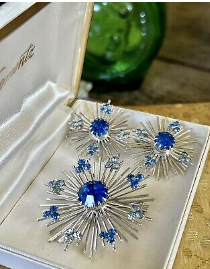 VTG Sarah Coventry Set " Blue Snowflake " Brooch & Earrings Set Open To ...