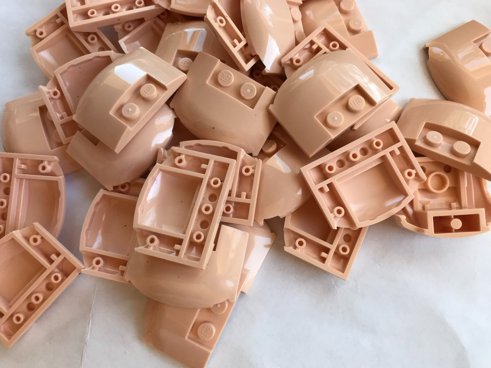 LEGO-NEW-#93604-LIGHT NOUGAT-WEDGE TRIPLE CURVED -3 X 4 X 2/3 -25 ...