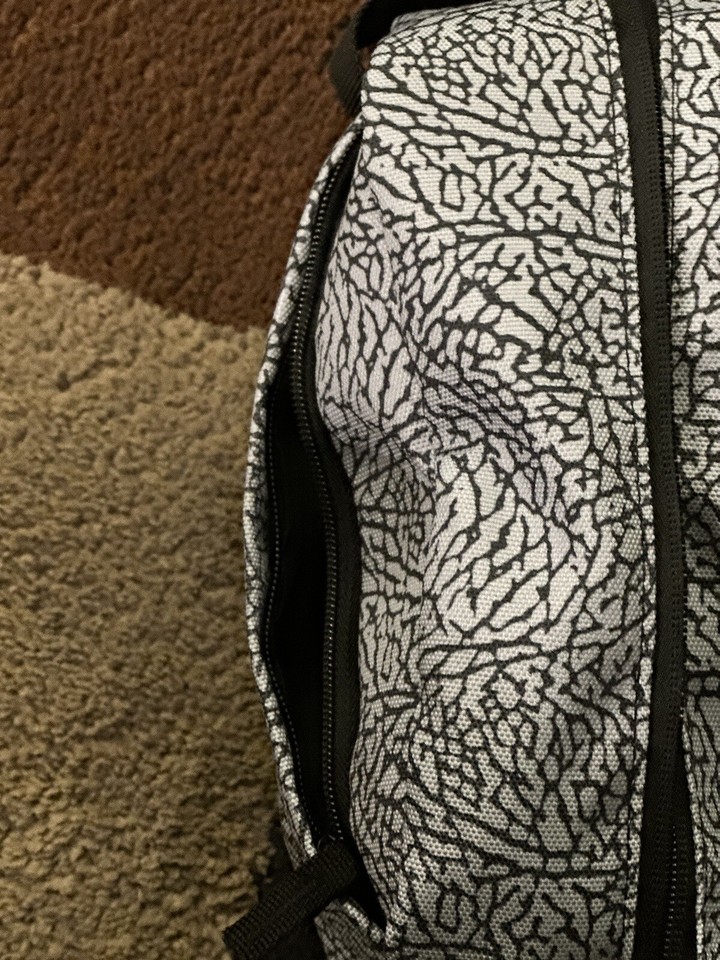 Nike Air Jordan Retro Travel Dopp Kit Bag Elephant Print Grey Black Red ...