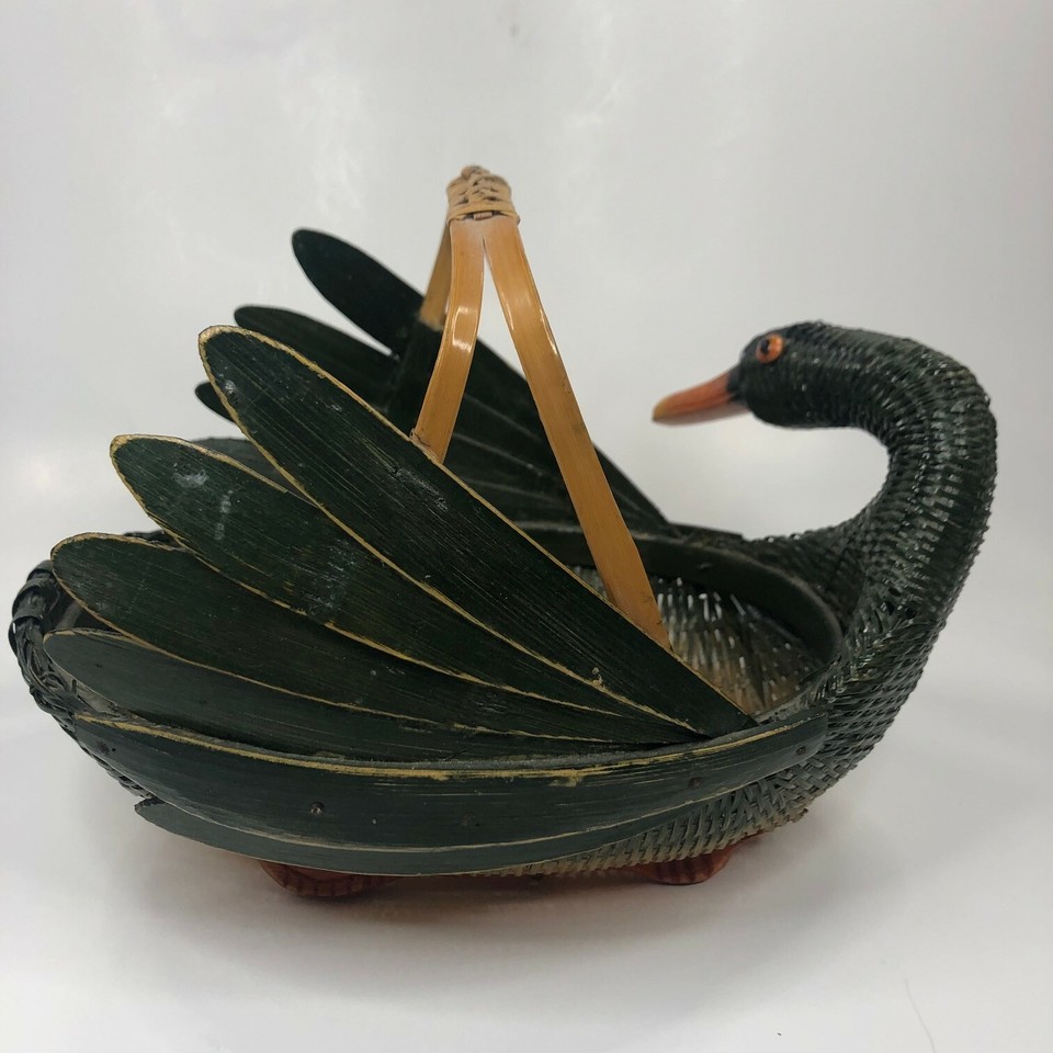 Vtg Zhejiang Small Goose Duck Basket Bamboo Rattan Wicker Handicrafts ...