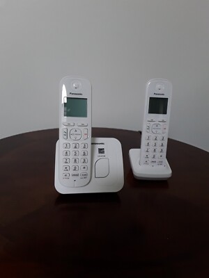 PANASONIC WHITE CORDLESS PHONES (2) EXCELLENT CONDITION REDUCED PRICE ...