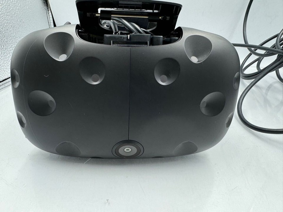 HTC Vive Full Kit W/Controllers Cables Original Box Operation Checked ...