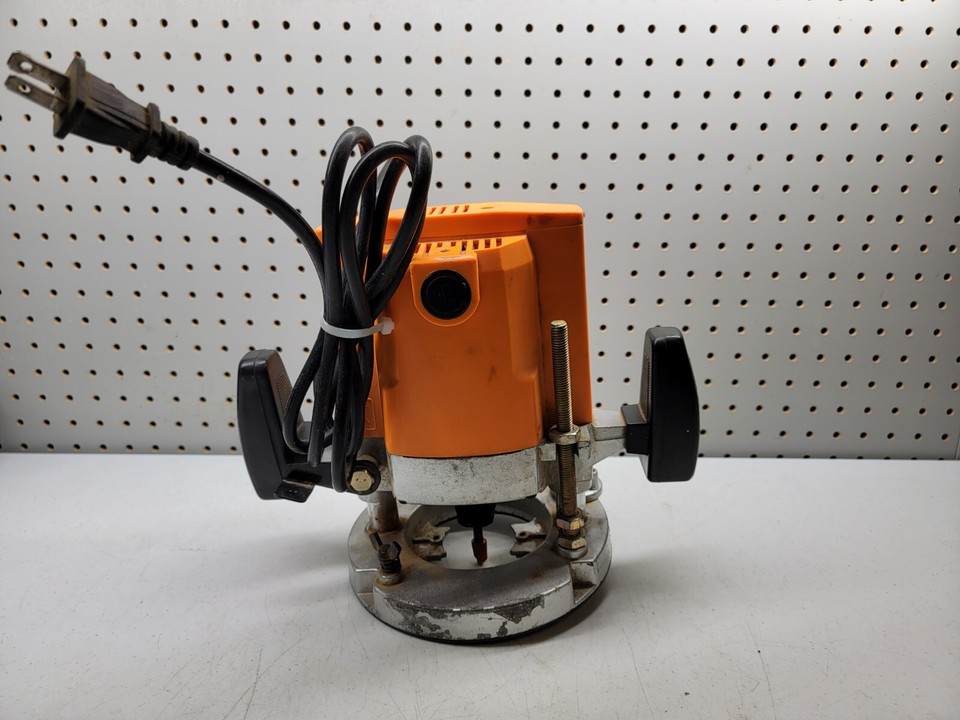 Chicago Electric Power Tools 1 3/4 HP Plunge Router with Brake Model ...