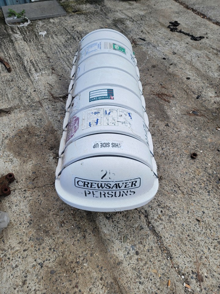 25 PERSON LIFERAFT CREWSAVER SURVITEC LIFE RAFT | eBay