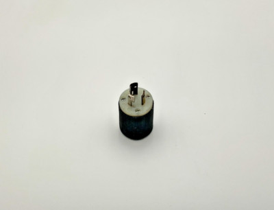Hubbell HBL4770C 15 A Amp 277 V VAC Plug 2 P 3 W HBL (TBI) | eBay