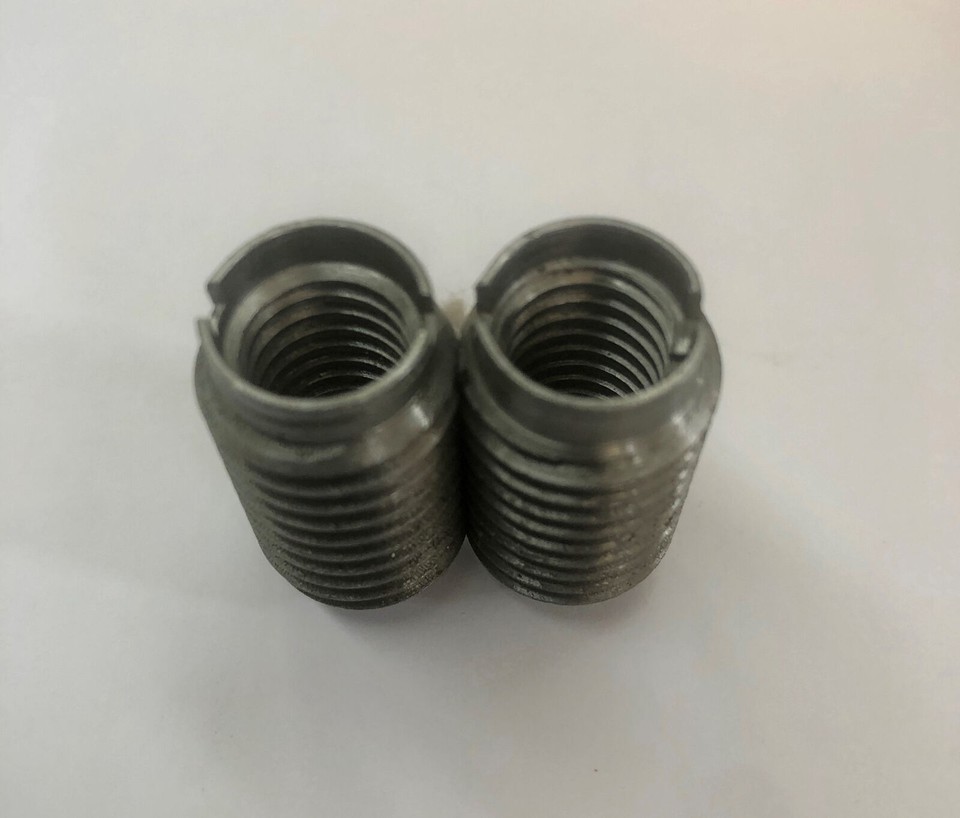 Ford Mustang 302 5.0 5.8 Cylinder Head Smog Thermactor Plugs SBF 351 2 ...