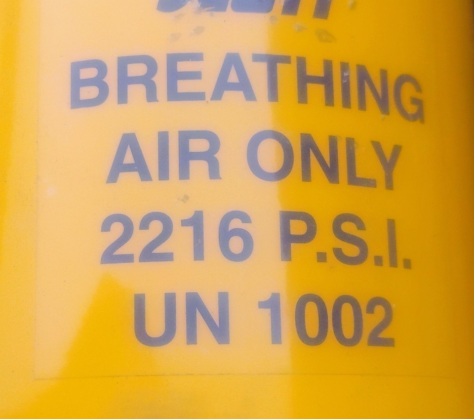 Scott Un 1002 Breathing Air Tank 2216 P.S.Iwhole Setup with Pelican ...