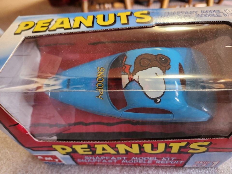 AMT ERTL SNAPFAST CAR MODEL KIT PEANUTS SNOOPY- 2000 NIB | eBay