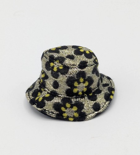 Hat Rayna Scope Out Stilettos Out Convention Integrity Doll gold black ...