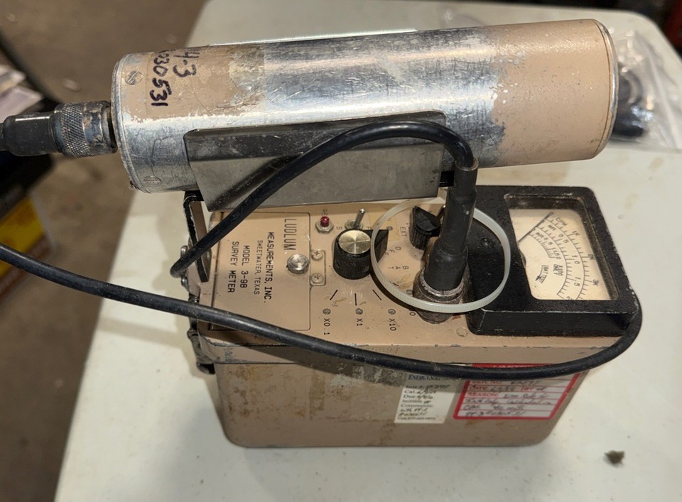 LUDLUM MEASUREMENTS INC MODEL 3 SURVEY METER GEIGER COUNTER | eBay