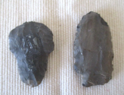 Lot of 2 Archaic NATIVE AMERICAN Point Knife Scrapers 1 1/4" Charcoal ...