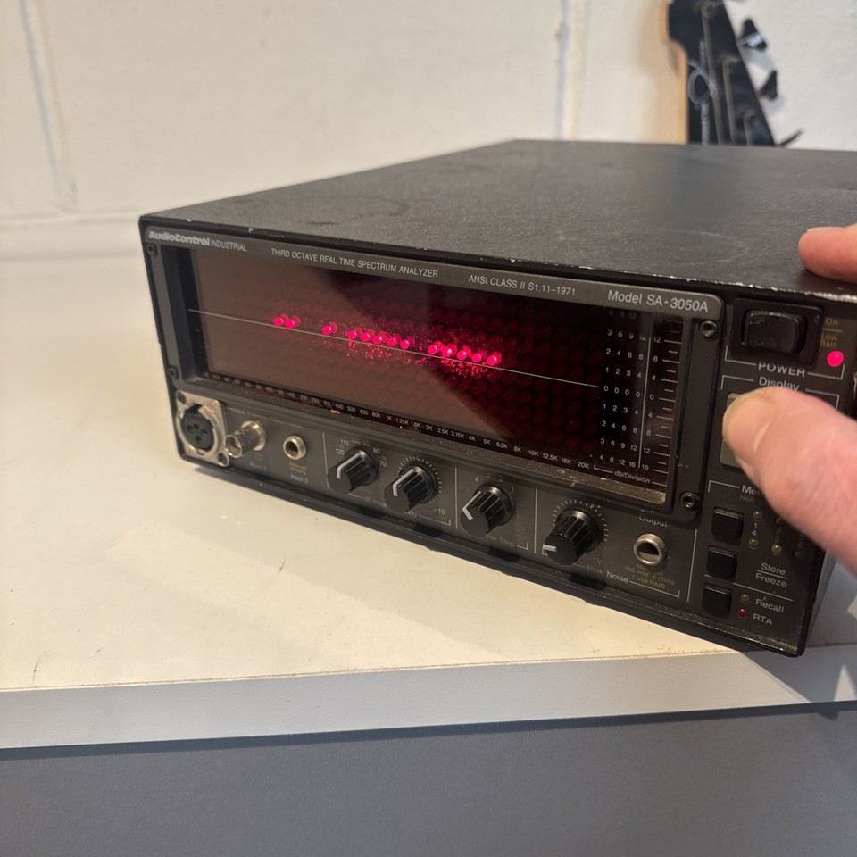 AudioControl SA-3050A Third Octave Real-Time Audio Analyser + SQL Mic ...