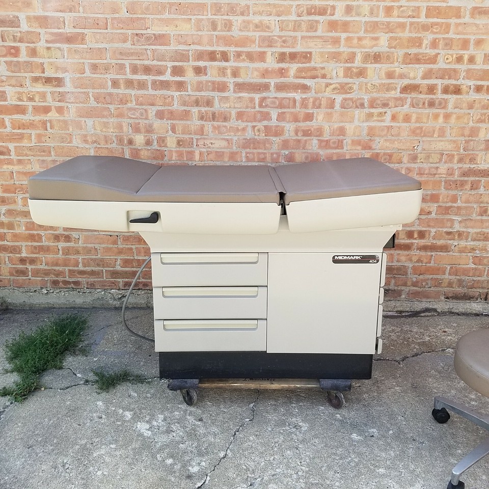Midmark 404 Full Featured Exam Table with Free matching stool | eBay