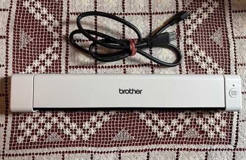 Brother DS-640 Compact DS Mobile Document Scanner with USB cable | eBay