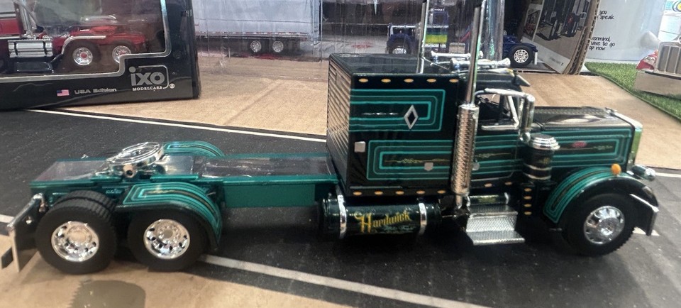 Dcp 1/64 Peterbilt 359 Hardwick Motor Freight ..Big Rig Series II….#2 ...