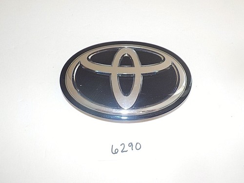 19-21 Toyota Corolla Grille Emblem OEM 90975-02124 (#6290) | eBay