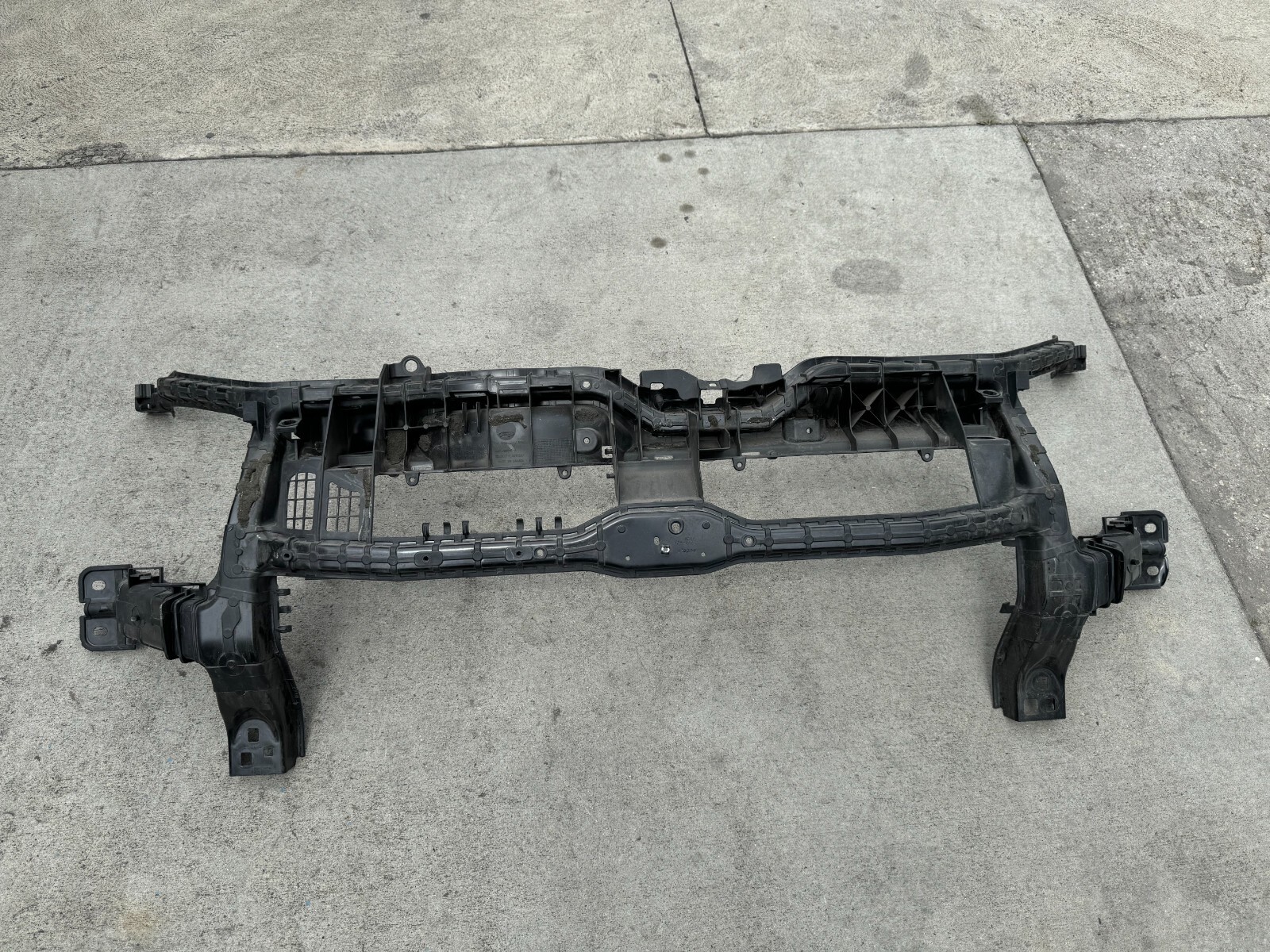 2015-2024 FORD E-TRANSIT TRANSIT 150 250 350 RADIATOR SUPPORT OEM (NO ...
