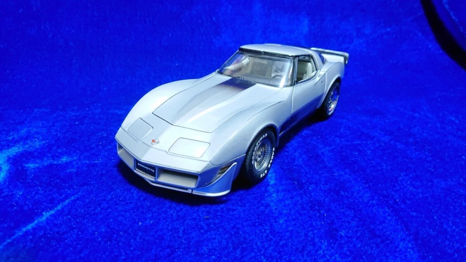 1/18 Autoart Chevrolet Corvette C3 1982 Collector Edition Diecast USED ...