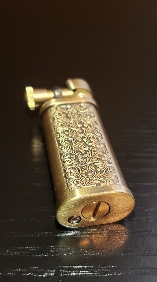 VINTAGE RETRO STYLE ROLLER LIGHTER Trench Retro Fuel Saving Lighter O ...