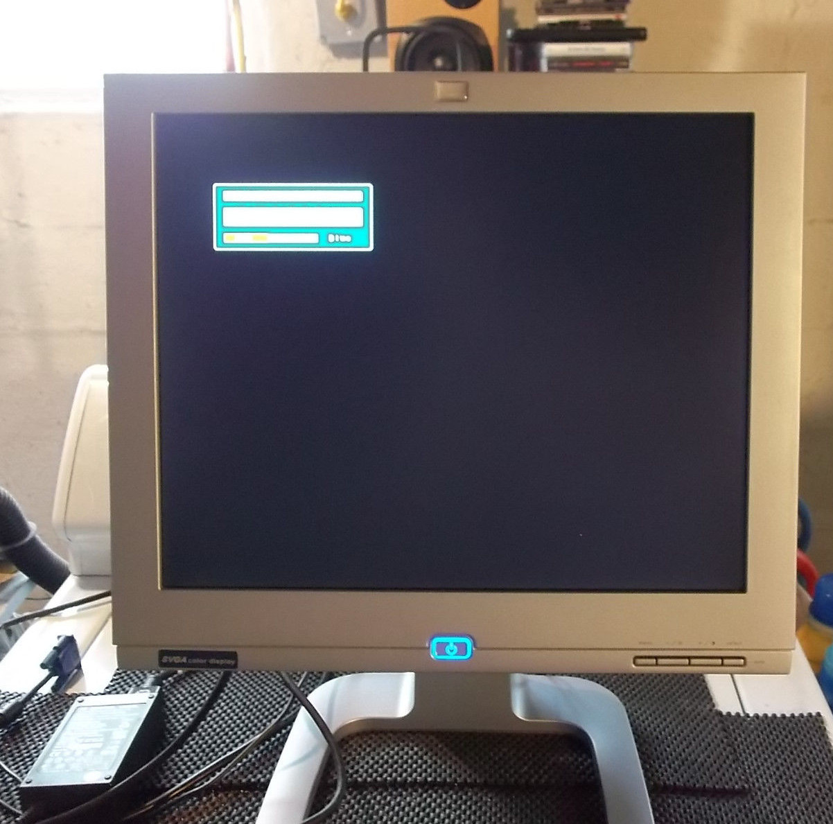 TATUNG L71 Monitor 17" Adjustable Stand Demo Unit Excellent | eBay