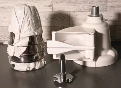KitchenAid RVSA Rotor Slicer & Shredder and (4 Cones) Stand Mixer ...