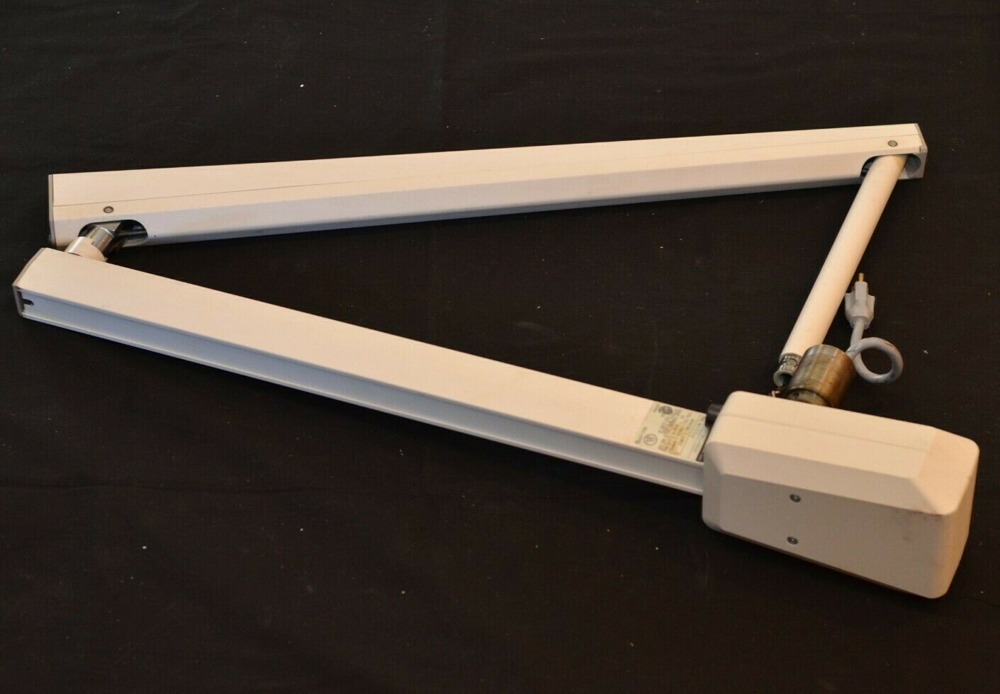 Adec 6300 Post Mount Dental Light Arm | eBay