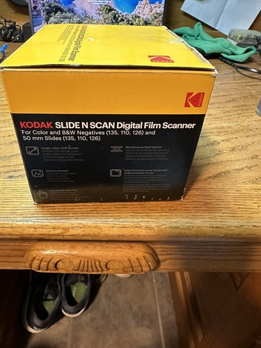 Kodak Slide N Scan Digital Film Scanner for Color/B&W Negatives ...