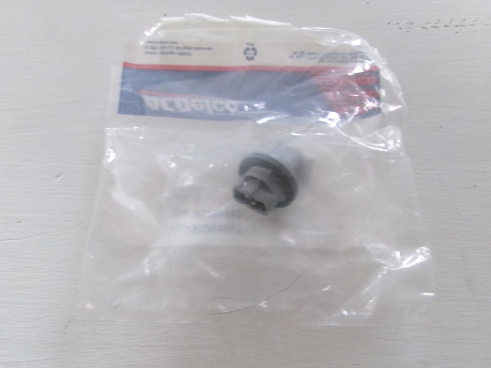 95291965 ACDelco O.E. Headlamp Socket - Free Shipping | eBay