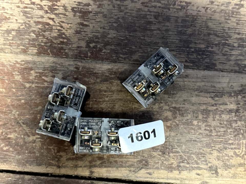 Allen Bradley 800T-J2 Black Selector Switch, Pack of 3 | eBay