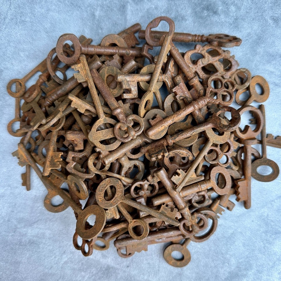 Antique Vintage Style 19th Century Cast Iron Keys Lot of 100 | eBay