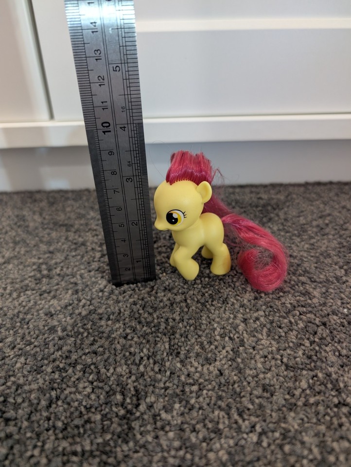 My Little Pony 2011 Apple Bloom Cutie Mark Crusaders. No Cutie Mark ...