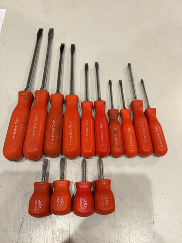 MAC TOOLS -- 14 PIECE SCREWDRIVER SET --10 FLAT HEAD AND 4 PHILLIPS | eBay
