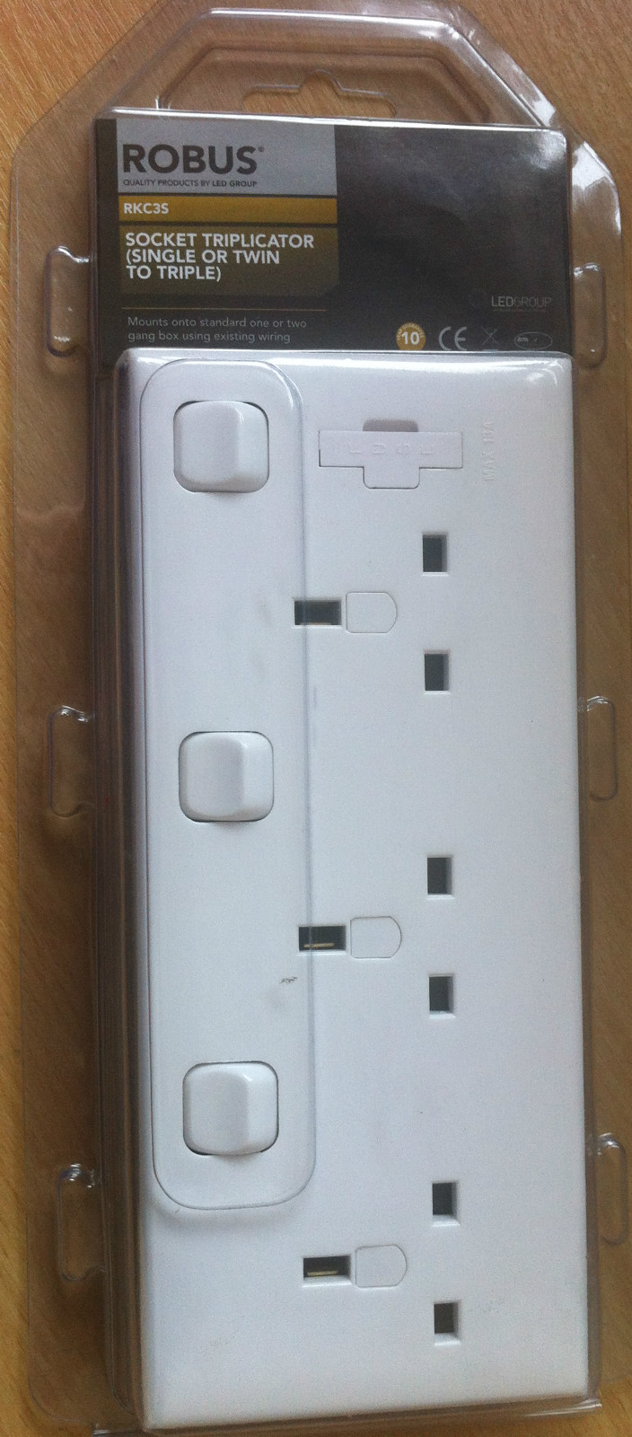 Single Or Double Socket To 4 Way Converter Socket 13 Amp 240 Volt 1, 2 ...