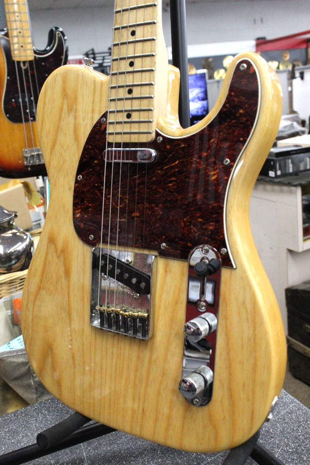 G&L Electric Guitar Tribute Series ASAT Classic Solid Body RH Butterscotch | eBay