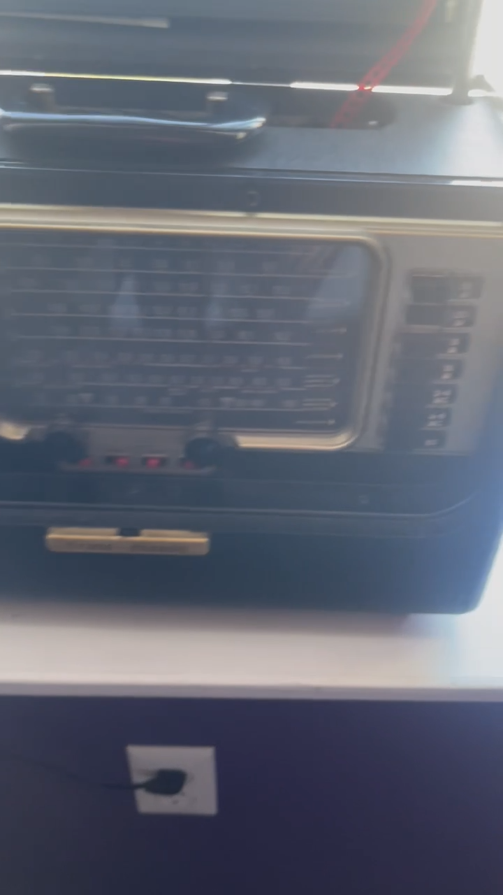 Zenith Transoceanic B600 tube radio Working recapped + solid state ...