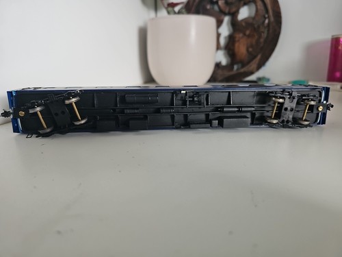 VR Blue &Gold Z Class Second Class passenger 1BS | eBay