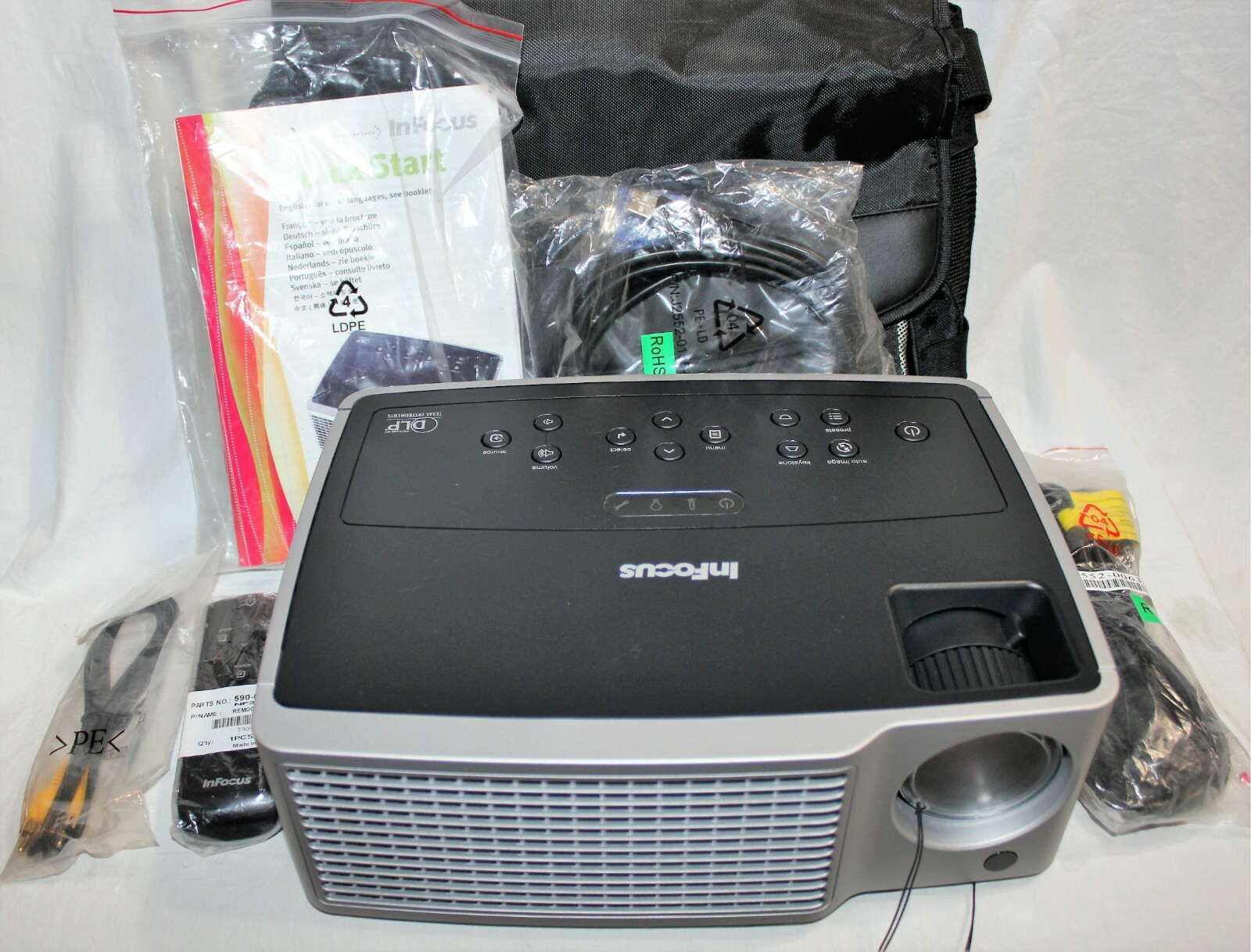 InFocus IN38 DLP Projector 3500 Lumens HDMI 1080i complete low hours ...