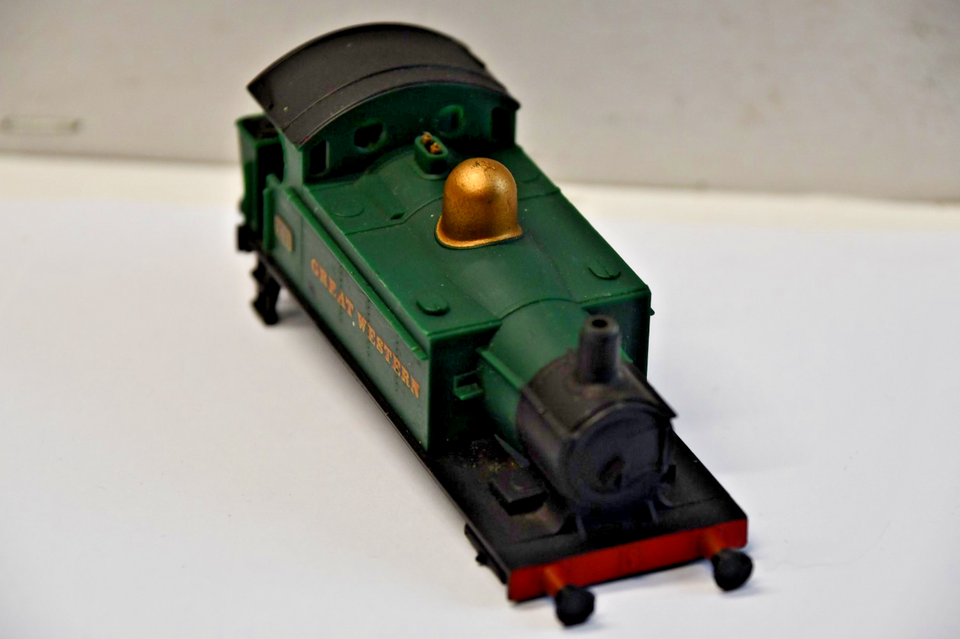 Hornby 00 GWR 101 Class 0-4-0T Steam Loco Body Shell Part Model R077 ...