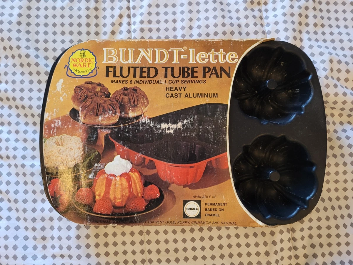 Mini Bundt Pans 6