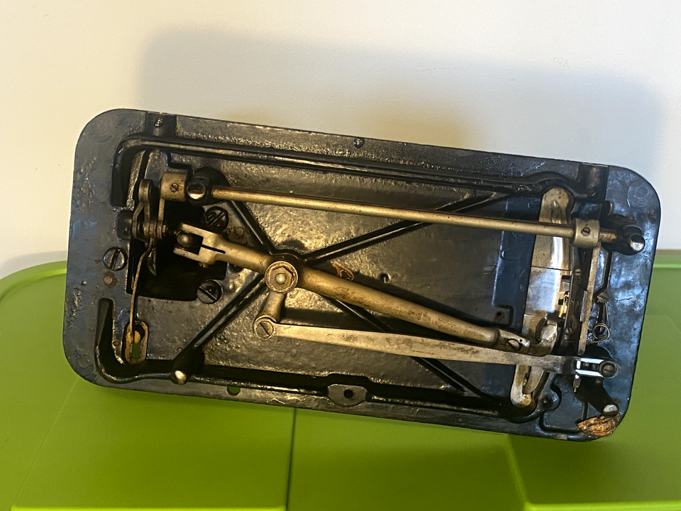 Antique Davis Sewing Machine Co. "The Exchange" - Late 1800s | eBay