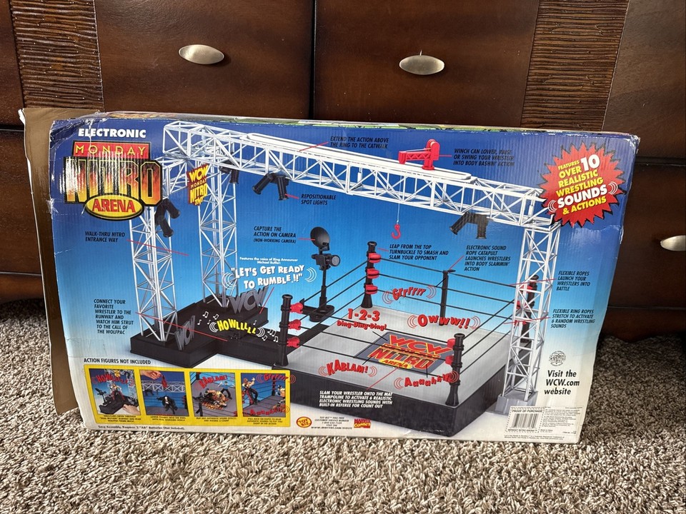 Toy Biz 1999 WCW Monday Nitro Figure Wrestling Ring Arena Open Box ...
