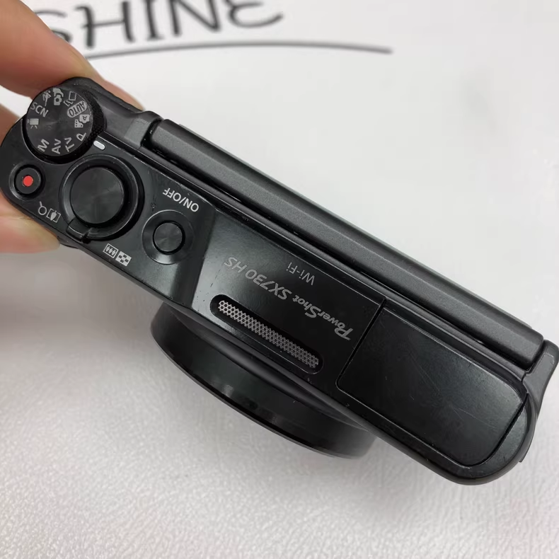 Canon PowerShot SX730 HS Digital Camera with Flip Screen 20.3MP 40x ...