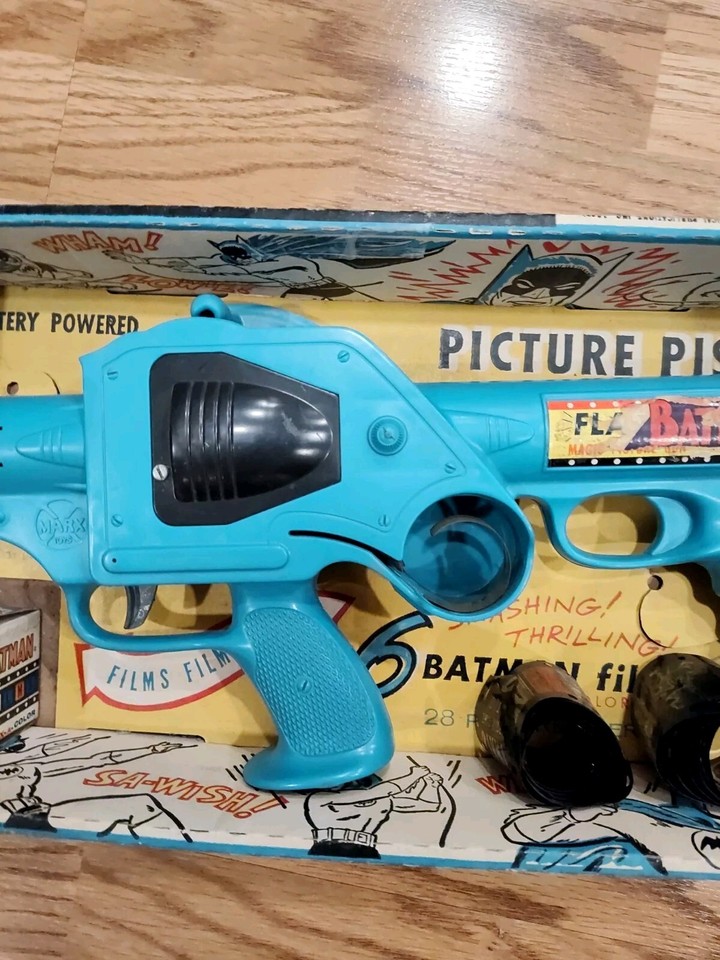 RARE 1966 BATMAN MARX TOY CO. PICTURE PISTOL COMPLETE IN ORIGINAL BOX ...