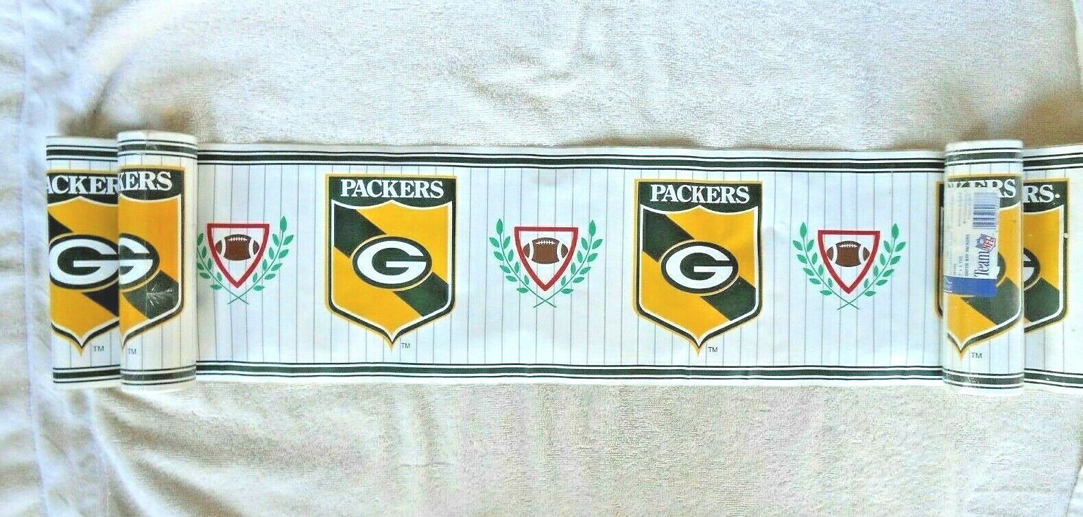 Team NFL GREEN BAY PACKERS Peel & Stick Border by Village 5 yd New, 1 ...