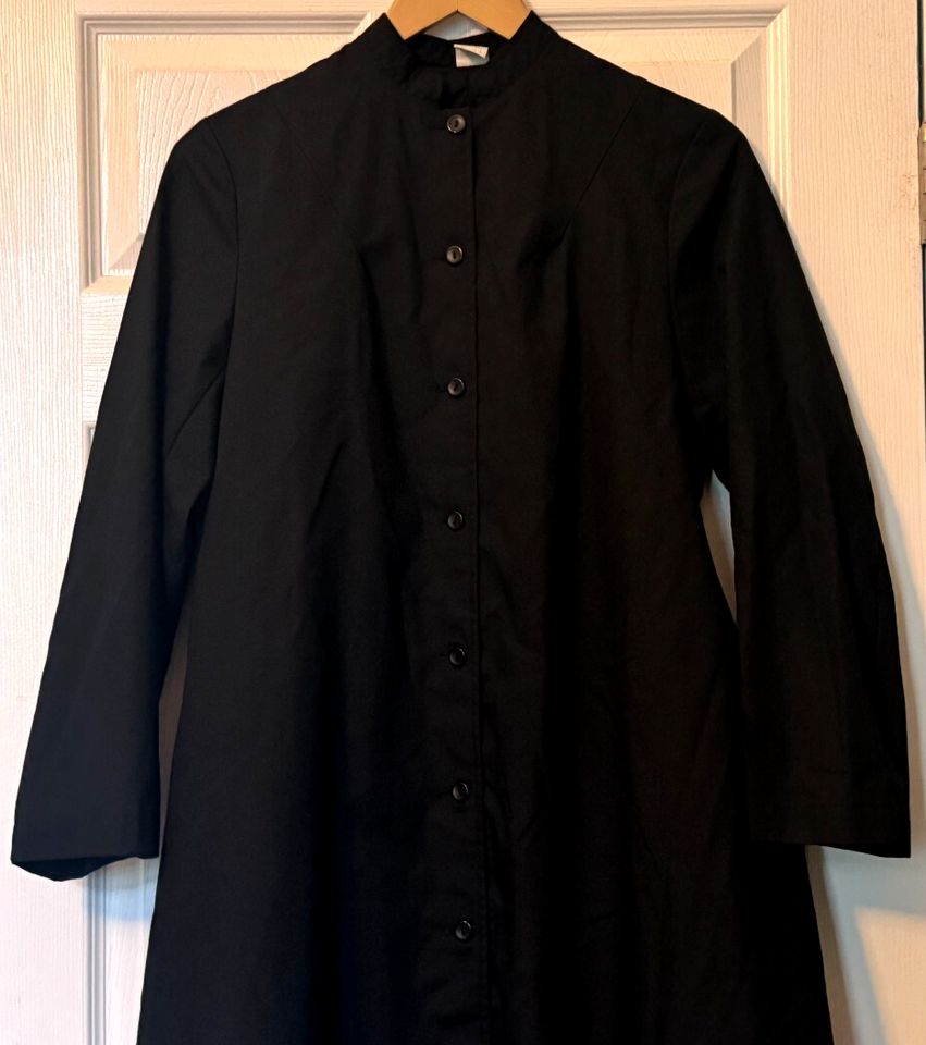 CATHOLIC PRIESTS OR ALTAR SERVERS BLACK CASSOCK VESTMENT C.M. ALMY ...