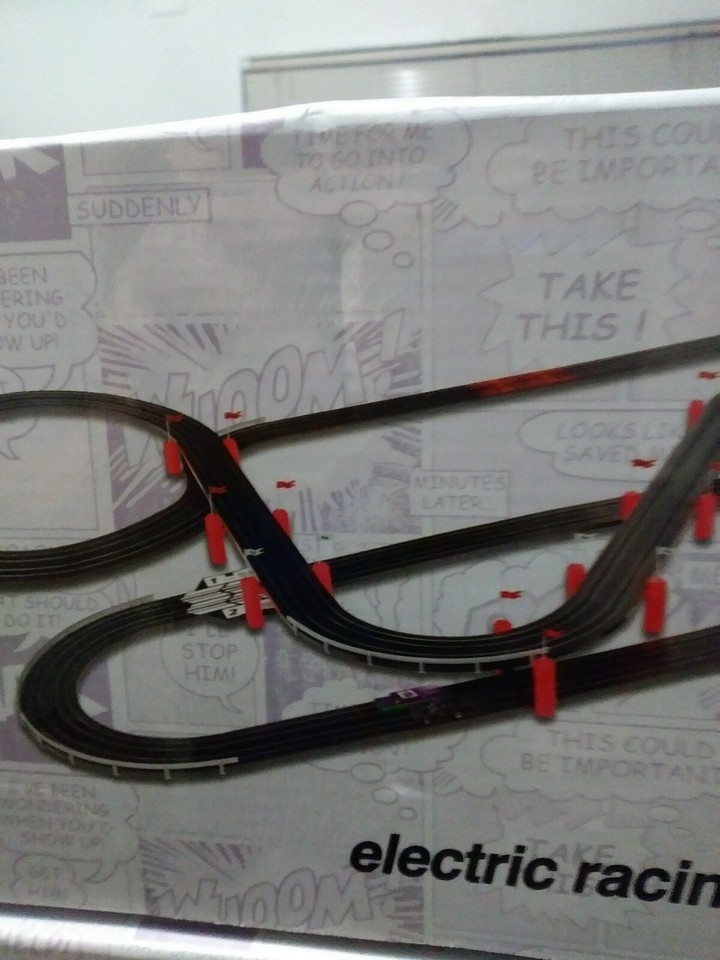 Auto World Batman Slot Car Race Set Featuring The Batmobile NEW IN BOX ...