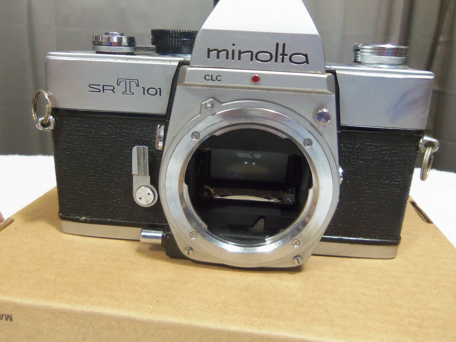 Minolta SRT-100 35mm SLR Film Camera body . | eBay