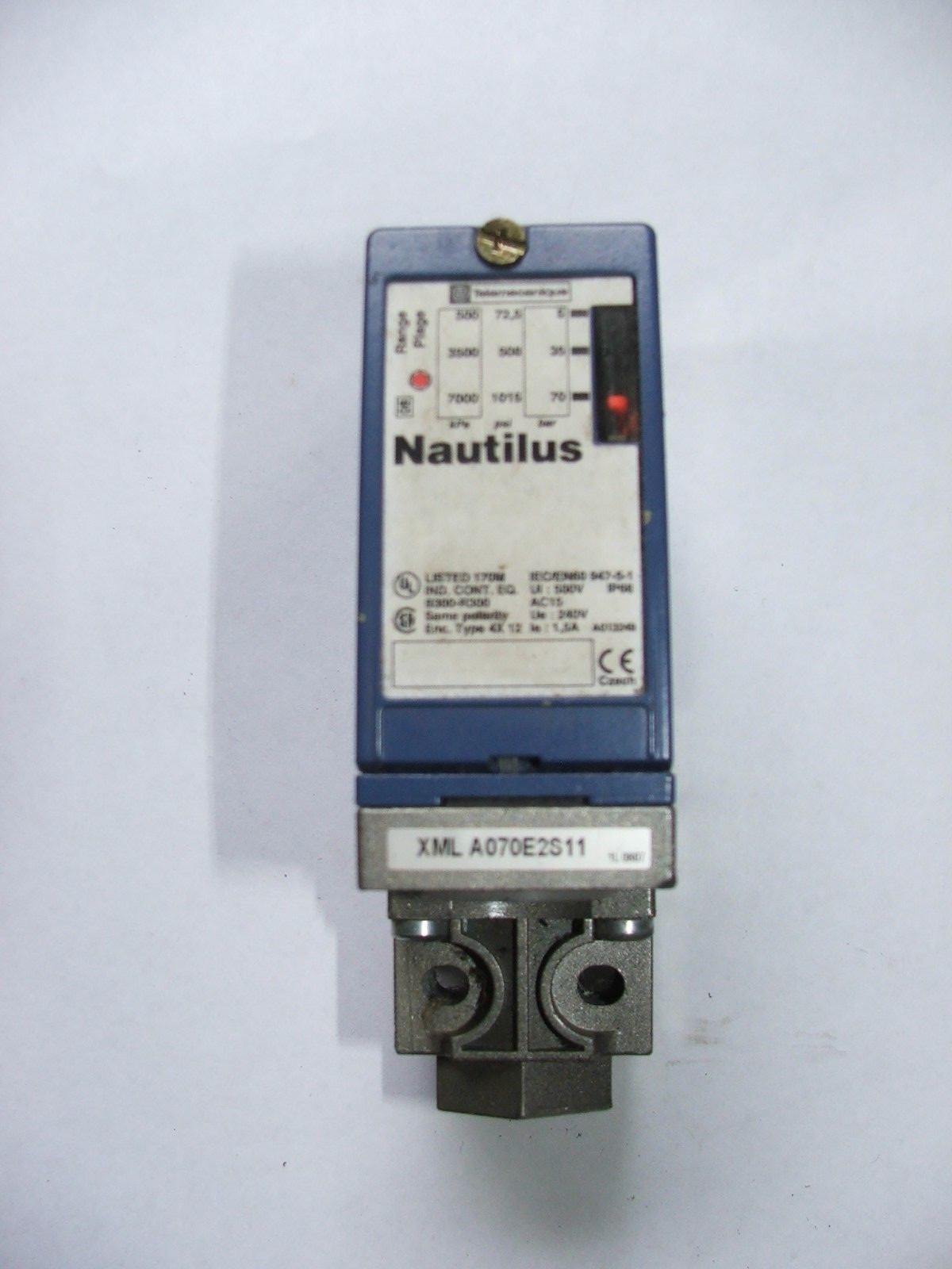 Telemecanique Nautilus pressure switch 72.5-1015psi 5-70Bar XML ...