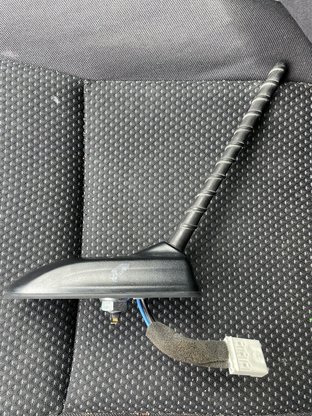 2018-2021 Hyundai Kona OEM Rear Roof Mounted Radio Antenna W/ Rod Mast ...